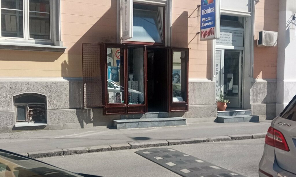 Optik Zem, Belgrad, foto