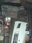 Saif atuo (No:85, Bilal Ganj), otomobil yedek parçaları  Lahor'dan