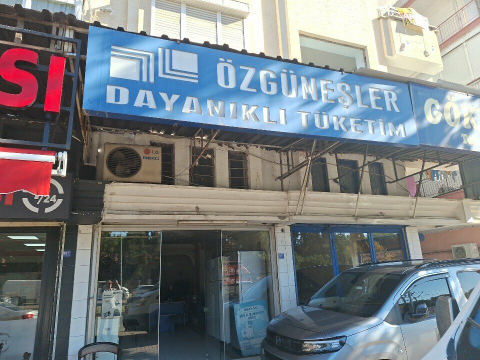 Otomobil satış galerileri Özmutlu Otomotiv, Antalya, foto