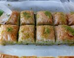 Fıstıkzade Künefe & Baklava (Muğla, Dalaman, Merkez Mah., Seyfettin İnce Cad., 40A), kafe  Dalaman'dan