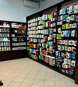 Стекло и чехол (ulitsa Sverdlova No:1Г), cep telefonu aksesuarları  İşim'den
