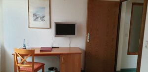 Hotel Schweizerblick (Baden-Württemberg, Waldshut, Schneckenhalde, 1), otel  Baden‑Wurttemberg'den