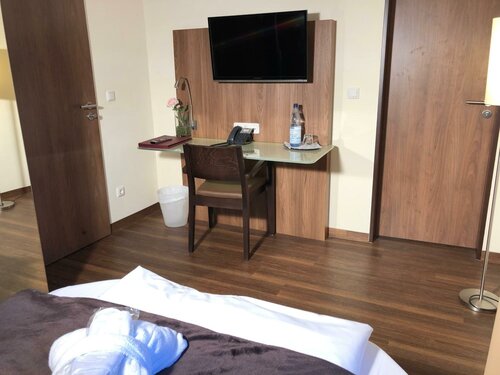 Otel Hotel Isenbütteler Hof, Aşağı Saksonya, foto