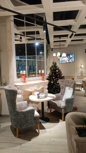 Il Patio (Pulkovskoe Highway No:41литЗА), restoran  Saint‑Petersburg'dan
