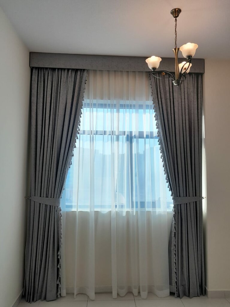 Perde ve korniş üreticileri New Curtains & Furnitures Sales, Sharjah, foto