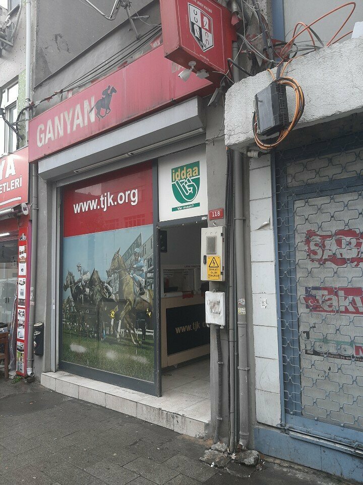 Şans oyunu bayileri Ganyan Bayi Topkapı, İstanbul, foto
