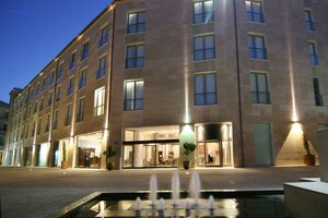 Gran Hotel Don Manuel (Comunidad Autónoma de Extremadura, Cáceres, Calle San Justo, 15), otel  Caceres'ten