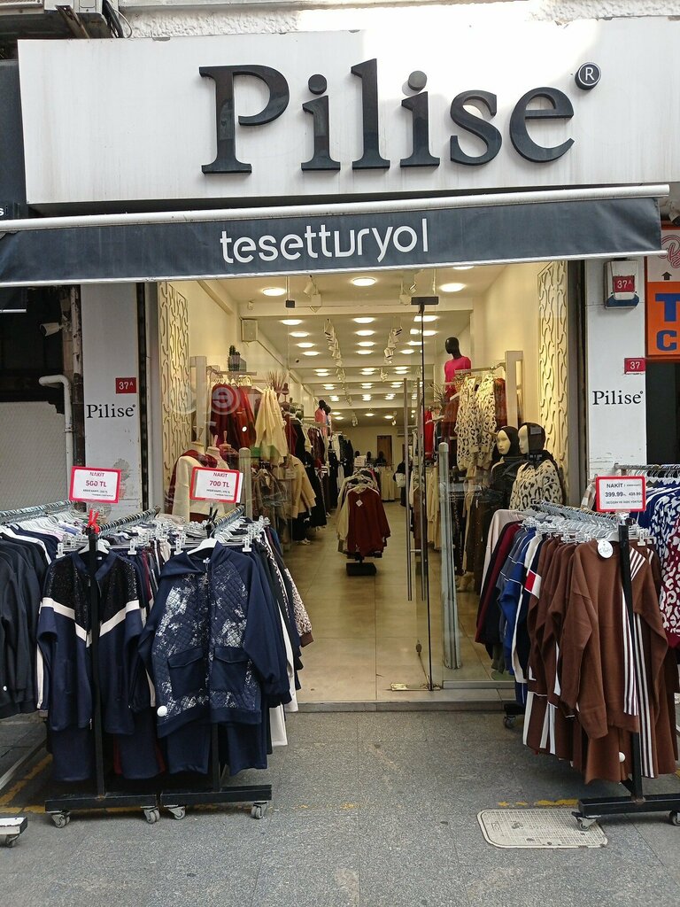 Giyim mağazası Pilise Tesettüryol, İstanbul, foto