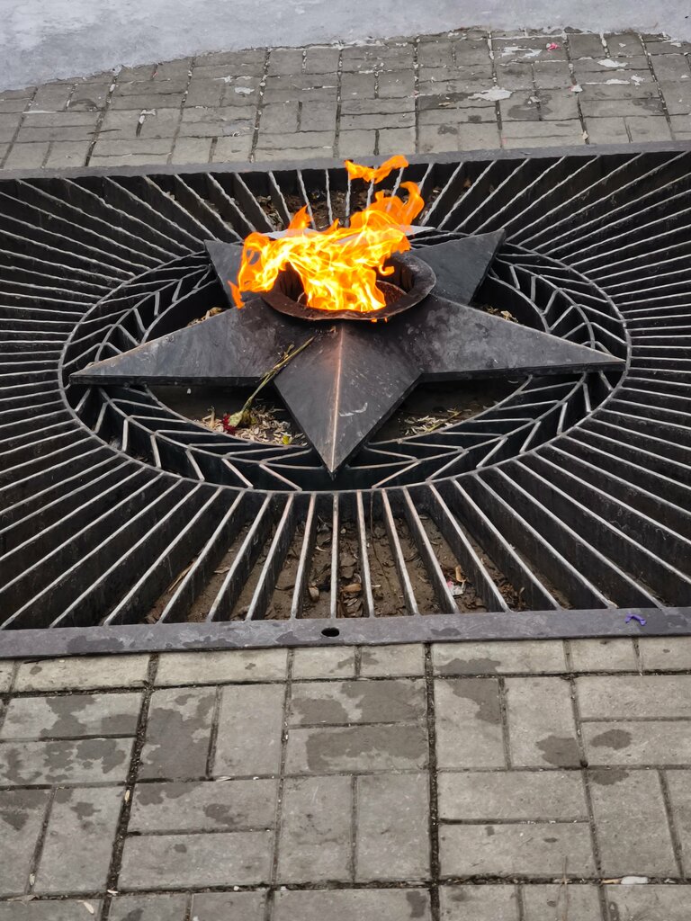 Anıt, heykel Вечный огонь, Perm, foto