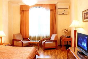 Triumph Apart Hotel (Qabanbaı Batyr dańǵyly No:11, Astana), otel  Astana'dan