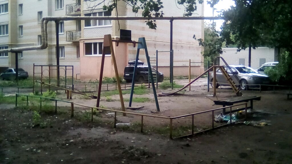 Oyun alanı Детская площадка, Saratov, foto