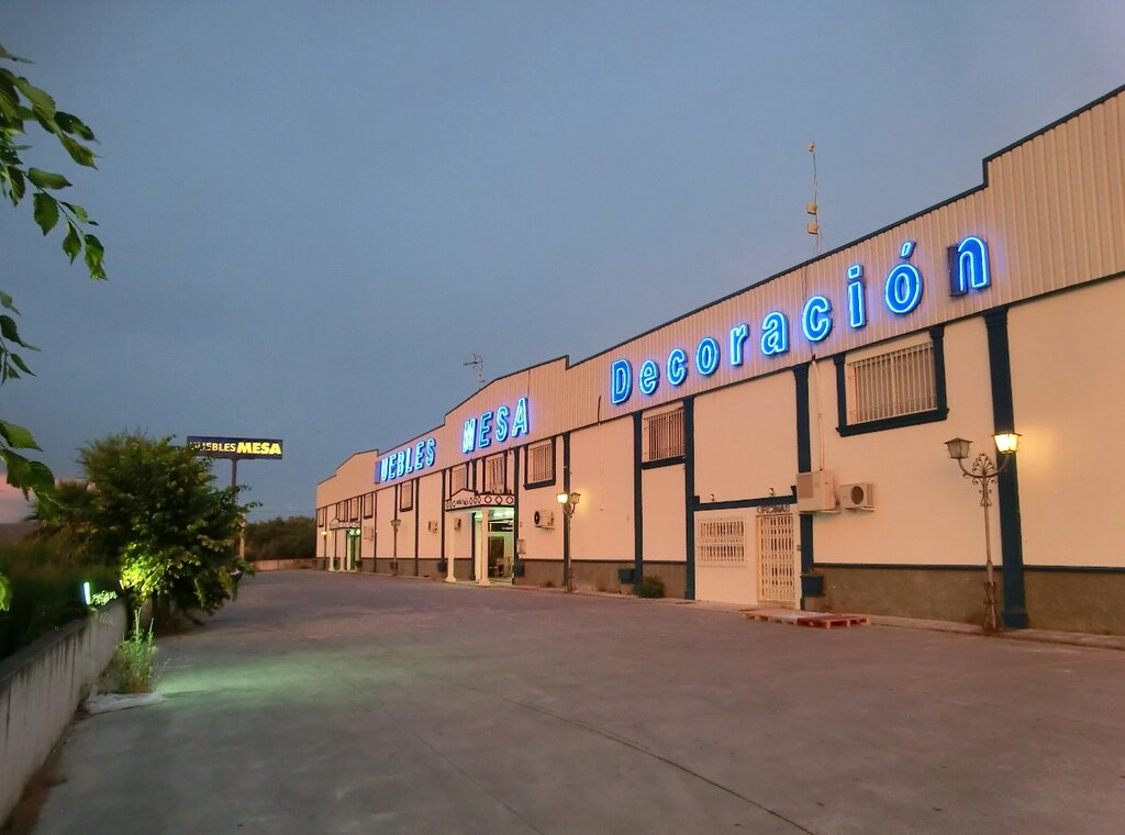 Mobilya mağazaları Muebles Mesa, Endülüs, foto
