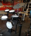 Resta Strumenti Musicali (Liguria, La Spezia, Via Luigi Agretti, 38), müzik enstrumanların tamiri  La Spezia'dan
