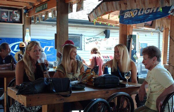 Kumarhaneler Neighbors Bar & Gaming, İllinois, foto