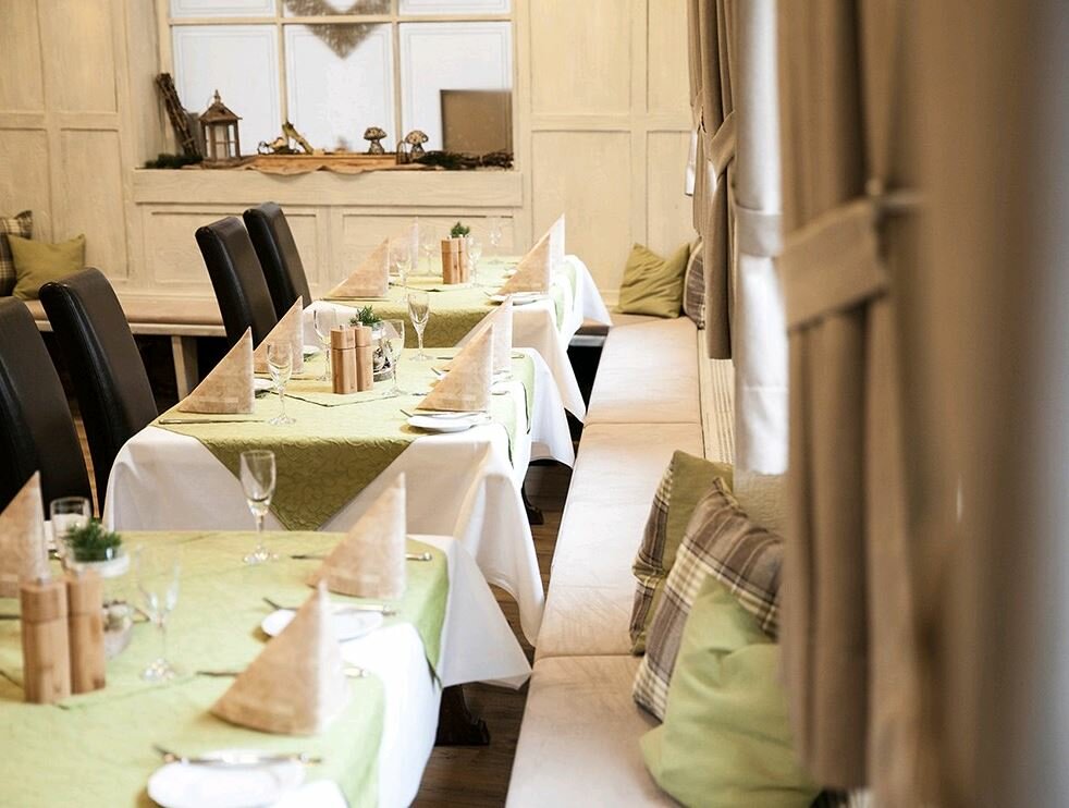 Otel Hotel & Restaurant Schwarzes Kreuz, Furth, foto