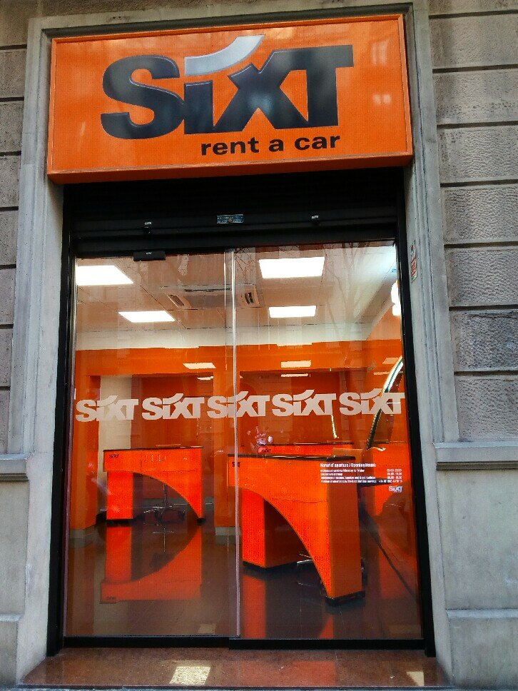 Kamyon ve ağır vasıta satış ve servis firmaları Sixt Alquiler de Coches y Furgonetas Barcelona Centro, Barselona, foto