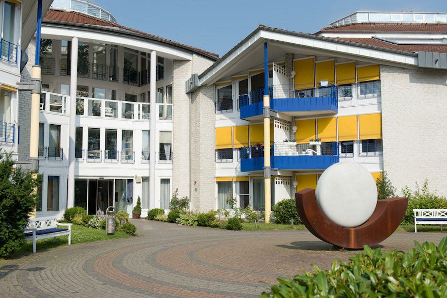Huzurevi, bakımevi Kwa Stift Urbana im Stadtgarten, Kuzey Ren‑Vestfalya, foto