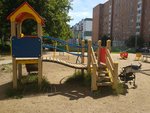 Playground (Perm, zhiloy rayon Nizhnyaya Kurya, mikrorayon Staryye Vodniki), oyun alanı  Perm'den