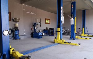 Автостоп (Minskaja region, Stowbcy), otomobil servisi  Stolbtsy'den