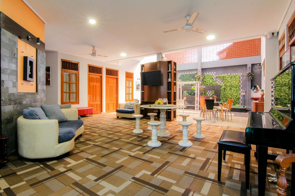 Otel Embe Enem Homestay by Zuzu, Dünya, foto