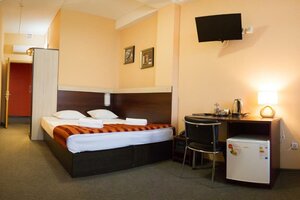 Business Life (ulitsa Nikolaya Petrova No:70, Ulan-Ude), otel  Ulan‑Ude'den