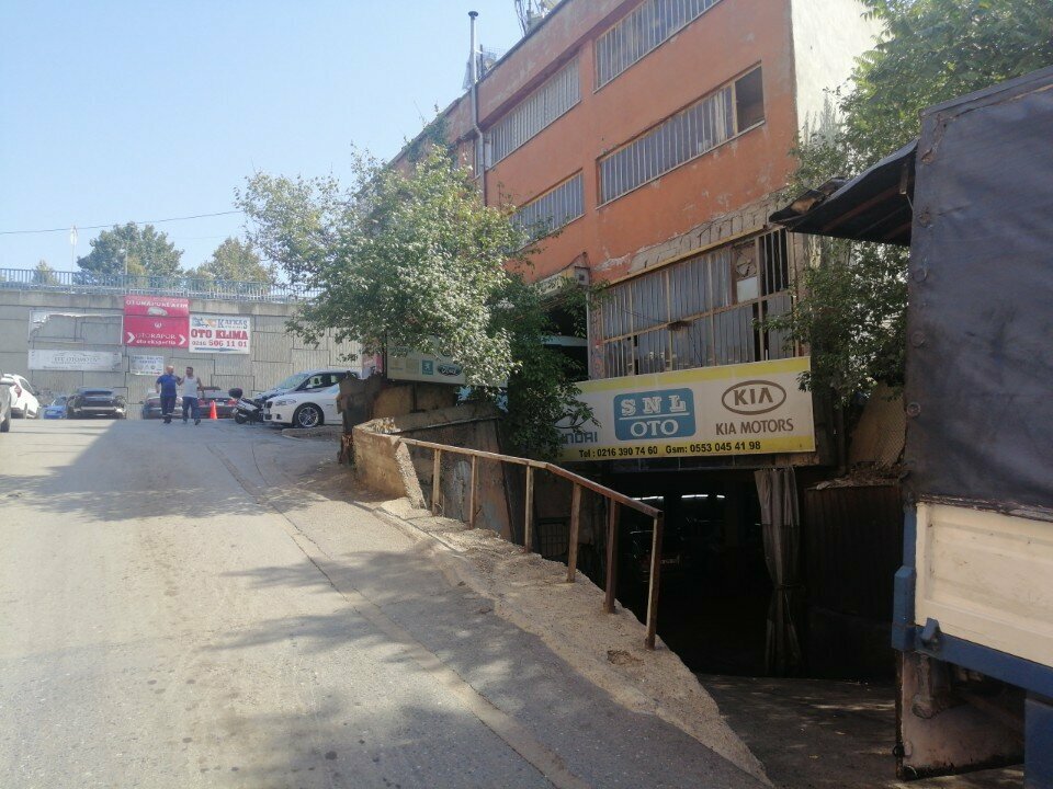 Otomobil servisi Snl Oto, İstanbul, foto