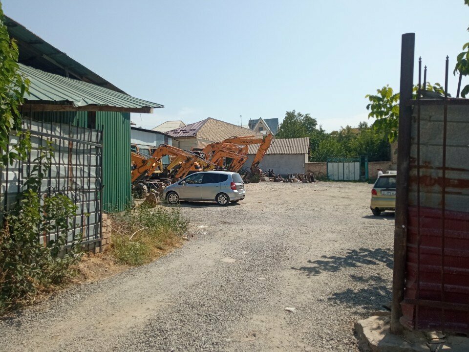 Yol yapım ekipmanları Дорожно-строительная техника, Oş İli, foto