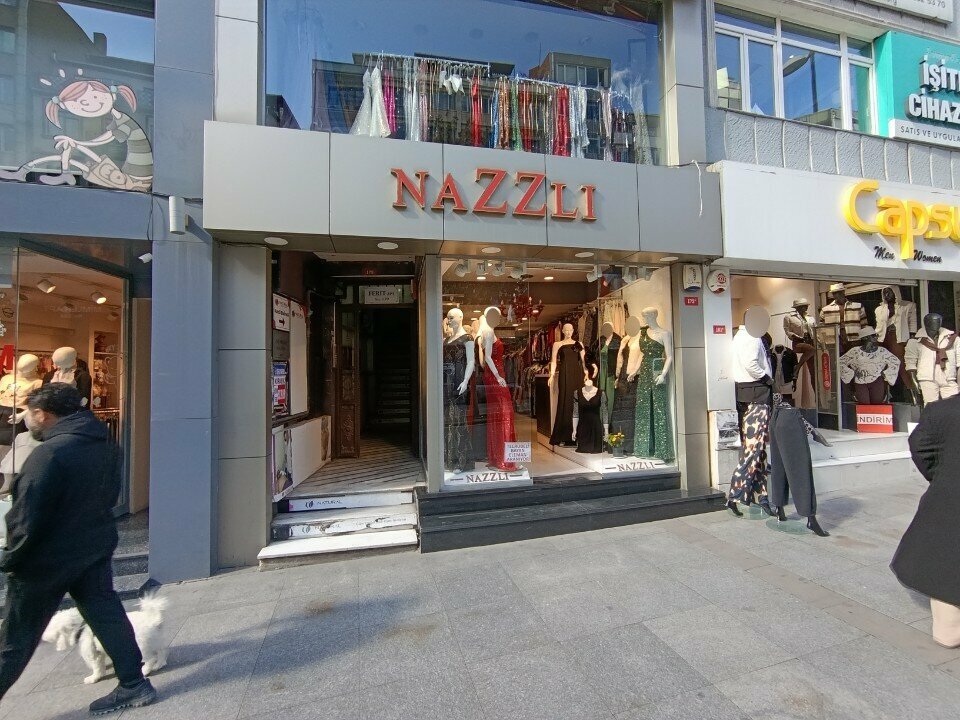 Abiye mağazaları Nazzlı Abiye, İstanbul, foto