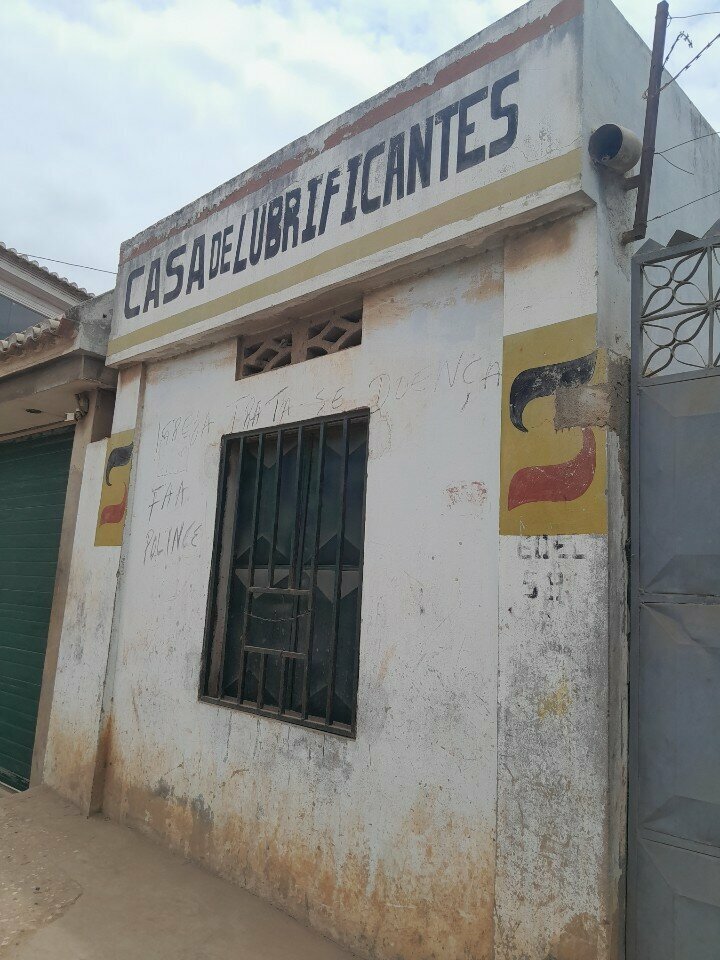 Yağlama ürünleri Casa lubrificante, Loanda, foto