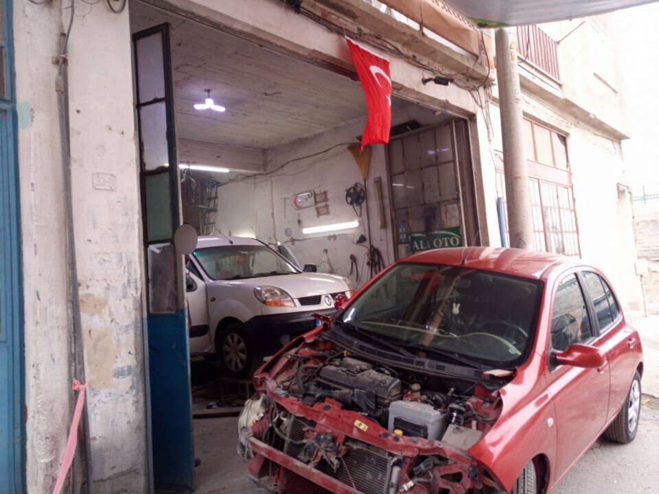 Otomobil yedek parçaları Ali Oto, Bursa, foto