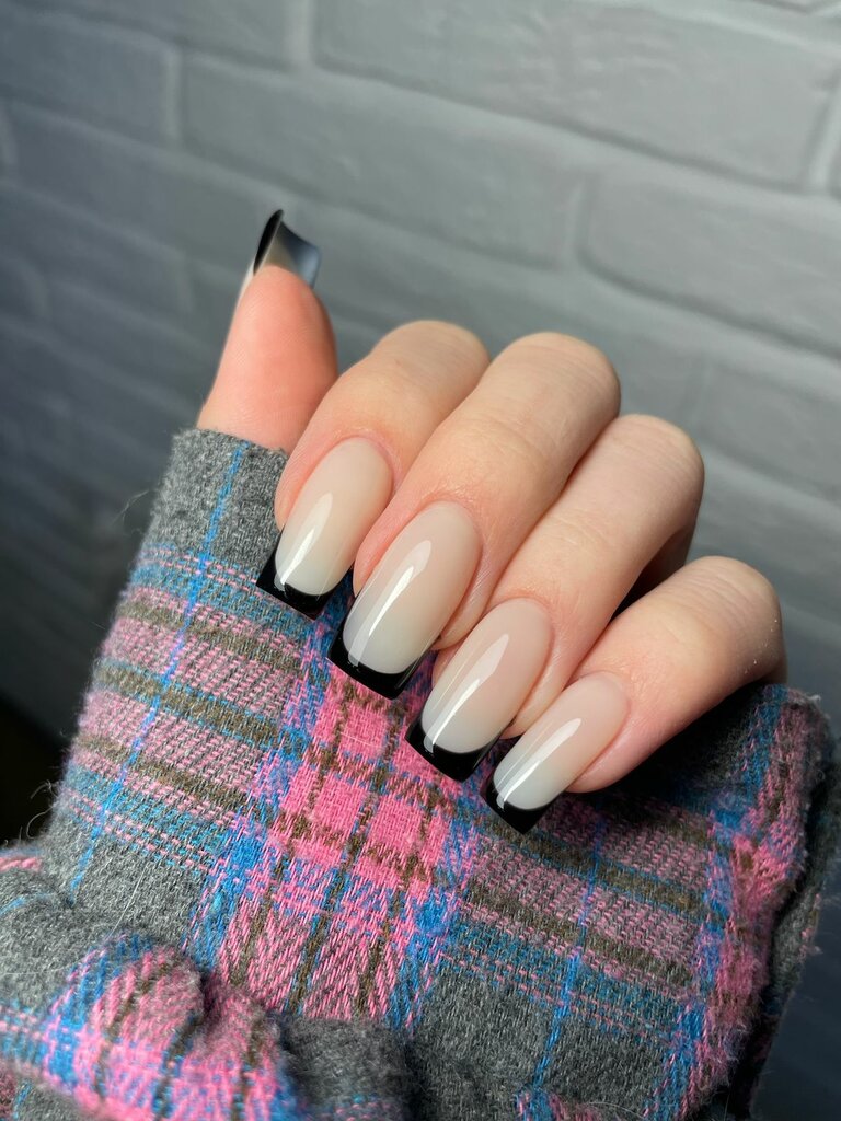 Güzellik salonu Студия красоты Hello Beauty, Krasnoturyinsk, foto