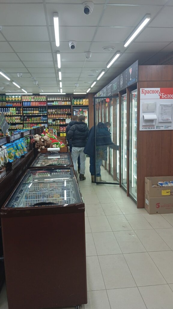 Market Krasnoe&Beloe, Tarko‑Sale, foto