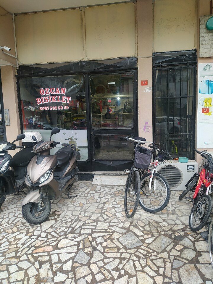 Bisiklet tamircileri Özcan Bisiklet, İstanbul, foto