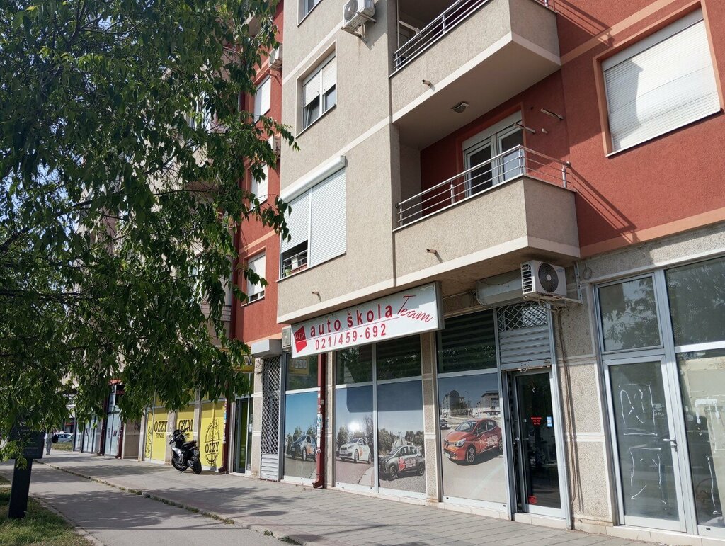Sürücü kursları Ауто школа М и М, Novi Sad, foto