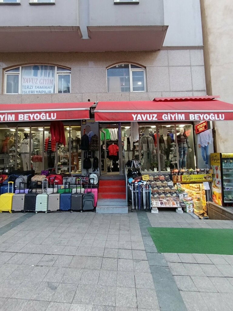 Giyim mağazası Yavuz Giyim Beyoğlu, İstanbul, foto