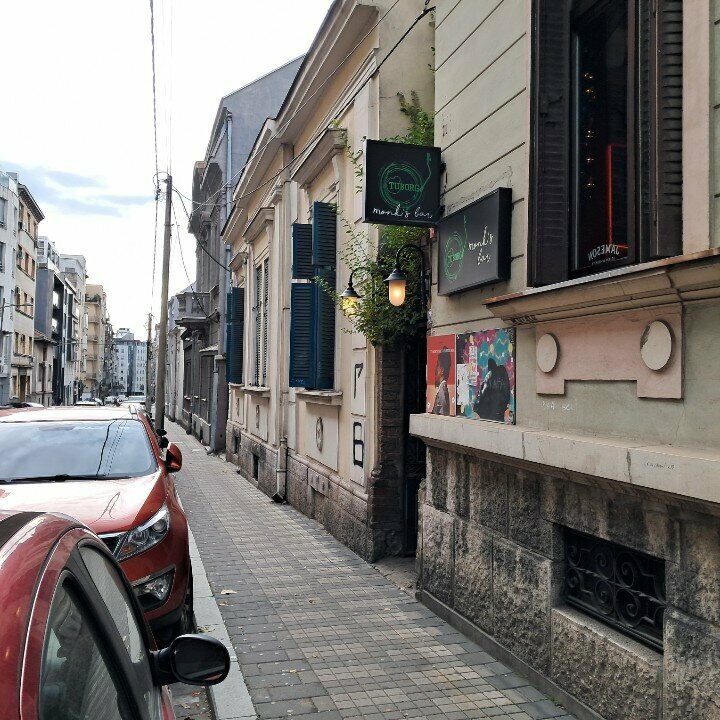 Bar Monk's, Belgrad, foto