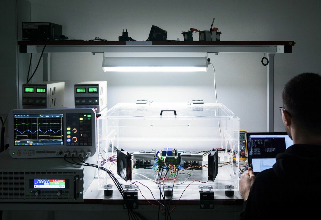 Sanayi kuruluşu Origin Charging Technologies, İstanbul, foto