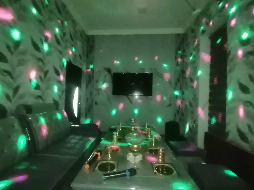 Fast food Karaoke_bo'z, Andican eyaleti, foto