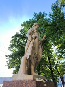 Флора Фарнезская (Saint Petersburg, Admiralteyskiy Drive), park, sokak heykeli  Saint‑Petersburg'dan