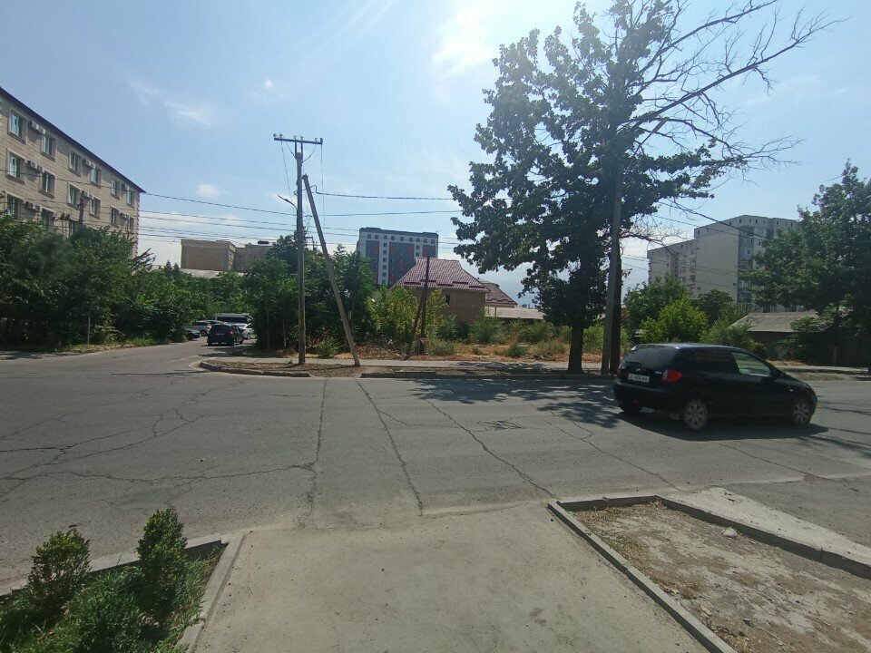 Otopark ve tamirhaneler Эвакуатор в Бишкеке, Bişkek, foto