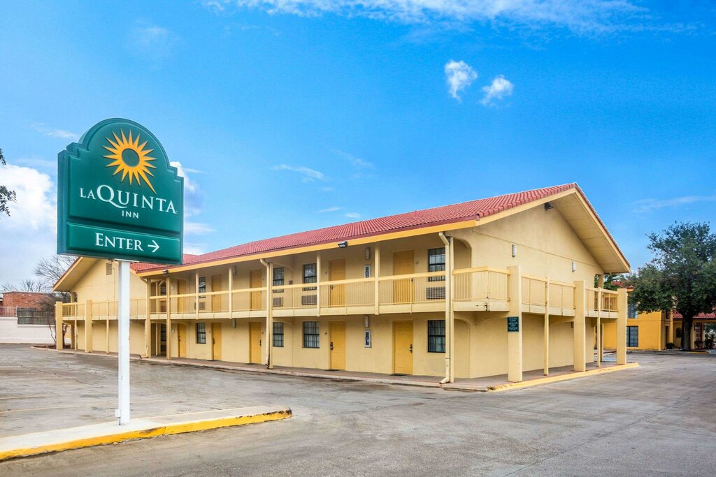 Otel Super 8 by Wyndham Eagle Pass, Texas, foto