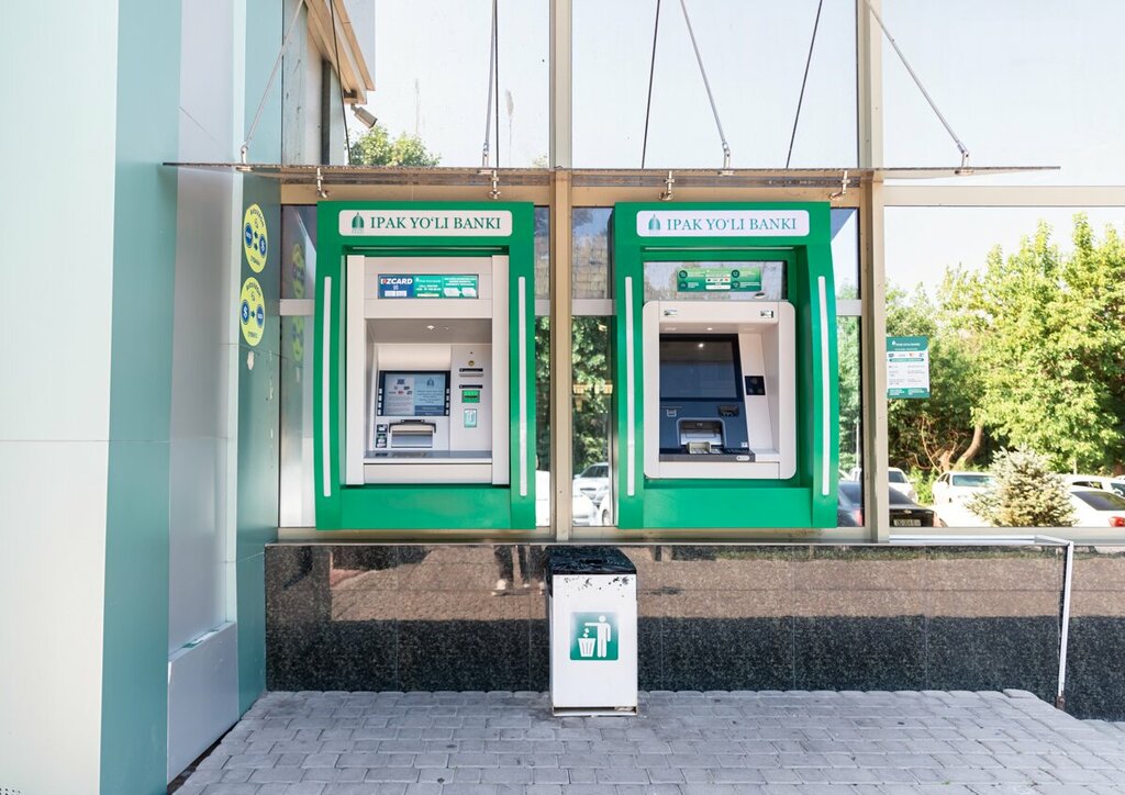 Banka Ipak Yuli Bank, Taşkent, foto