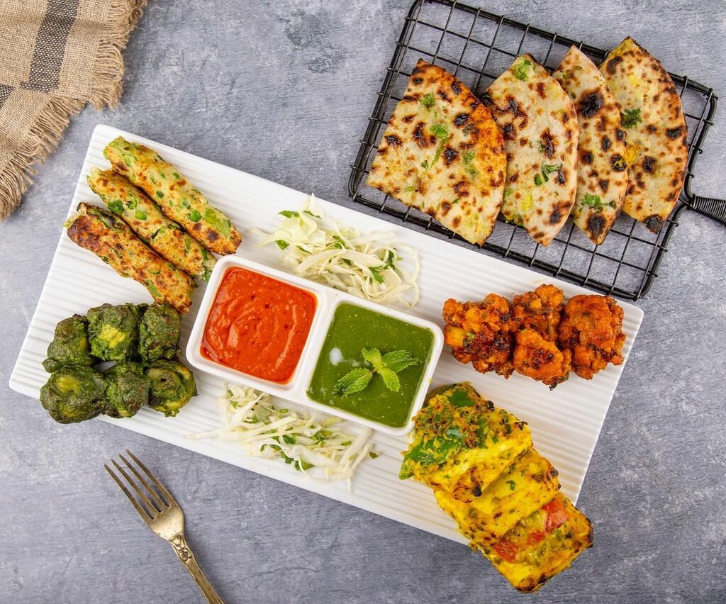 Restoran Swadesh Pure Vegetarian Restaurant, Dubai, foto