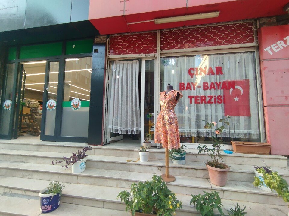Terziler Çınar Bay-Bayan Terzisi, İstanbul, foto