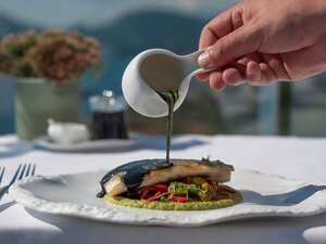 Muse Restaurant & Bar (Vukice Mitrovic No:4, naselye Sveti-Stefan), restoran  Dünya'dan