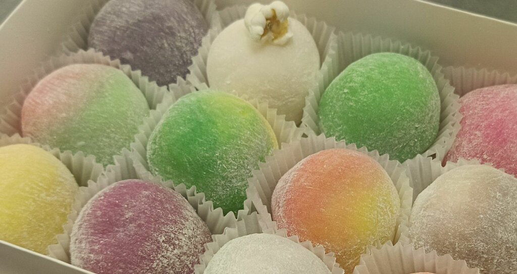 Pasta, şekerleme ve tatlı Candy Moon, Tiumen, foto