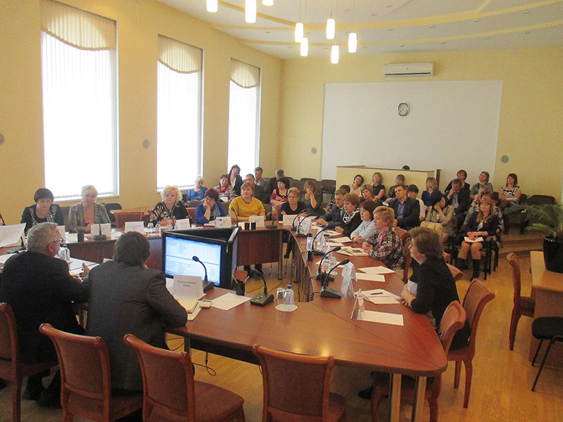 Sosyal yardım kuruluşları Kompleksny tsentr sotsialnogo obsluzhivaniya naseleniya Yemelyanovskogo rayona, Mbu, Krasnoyarski krayı, foto