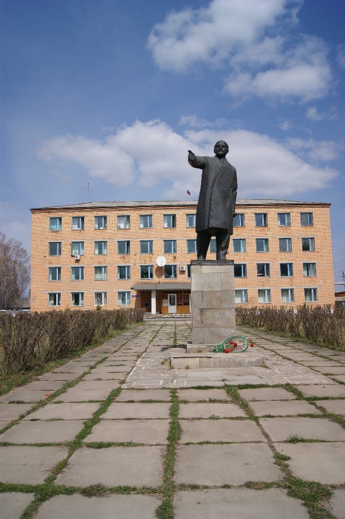 Ortaokul Tyukhtetskaya srednyaya obshcheobrazovatelnaya shkola № 2 Mou, Krasnoyarski krayı, foto