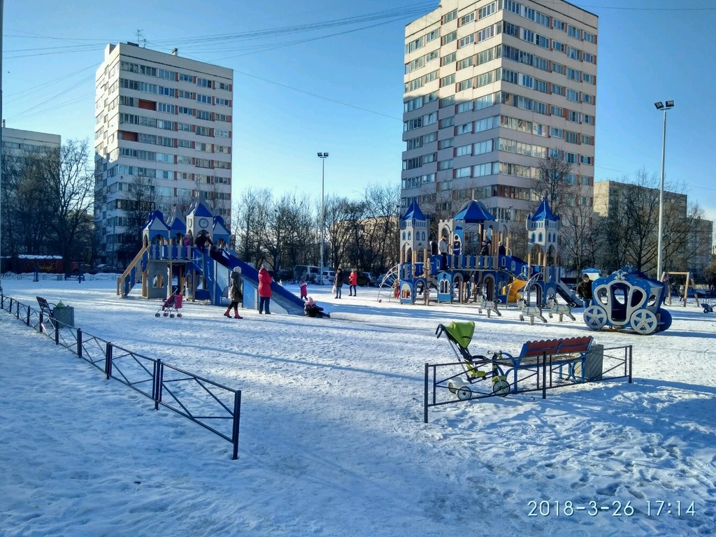 Oyun alanı Playground, Saint‑Petersburg, foto