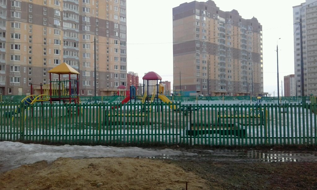 Oyun alanı Playground, Kaluga, foto